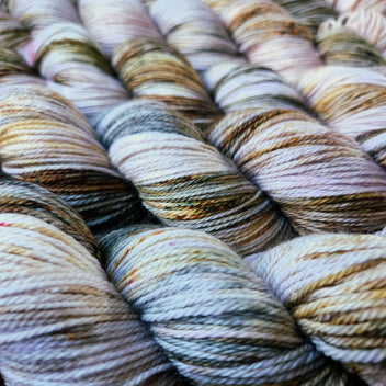 Fingering – Lambstrings Yarn