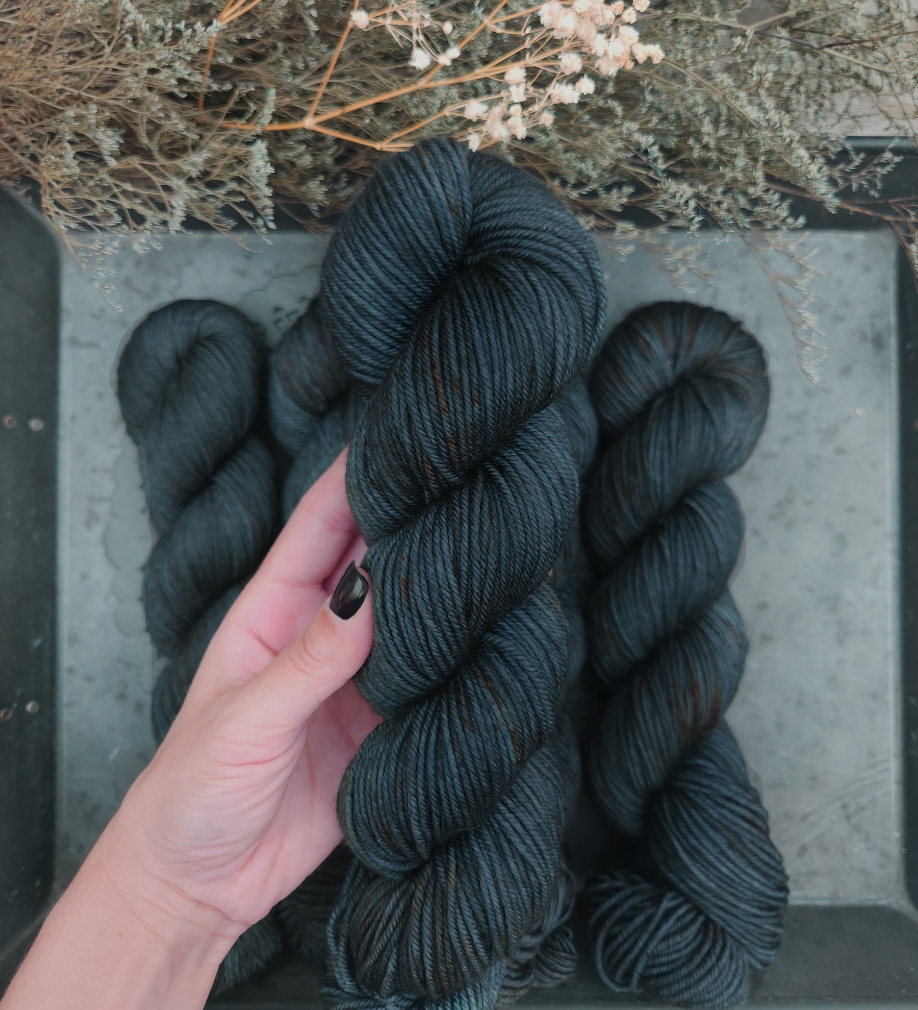 Lambstrings Yarn, LLC. Quality hand dyed yarns and notions.